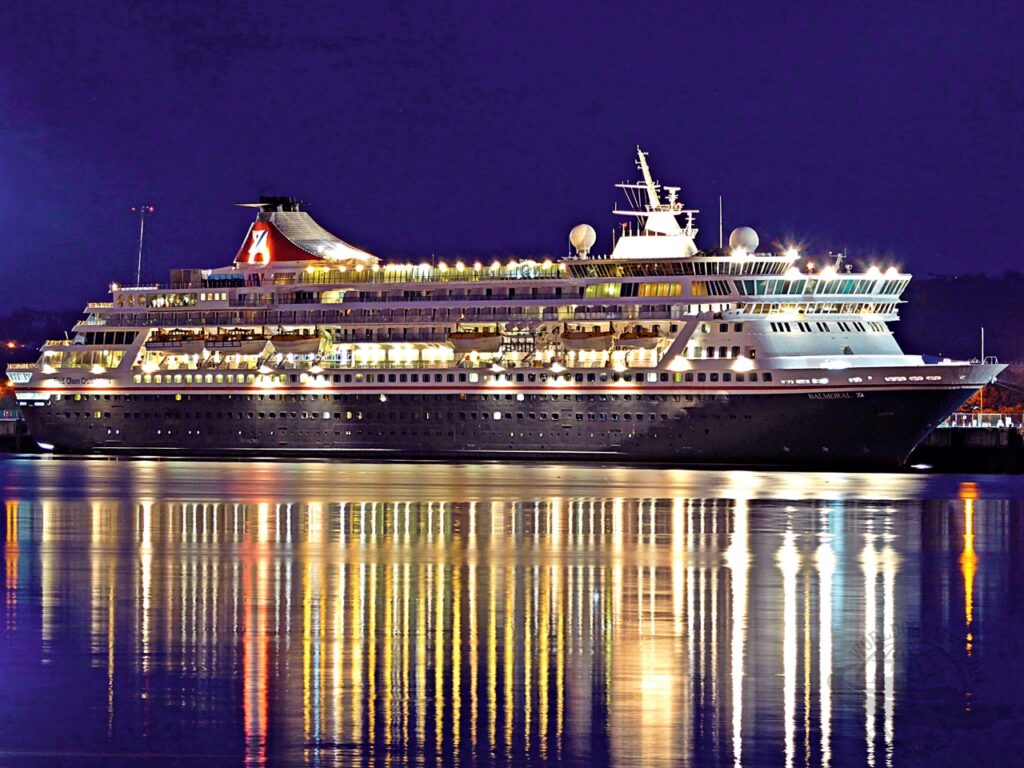 Quase 50 anos na ativa: conheça os cinco navios de cruzeiro mais ...