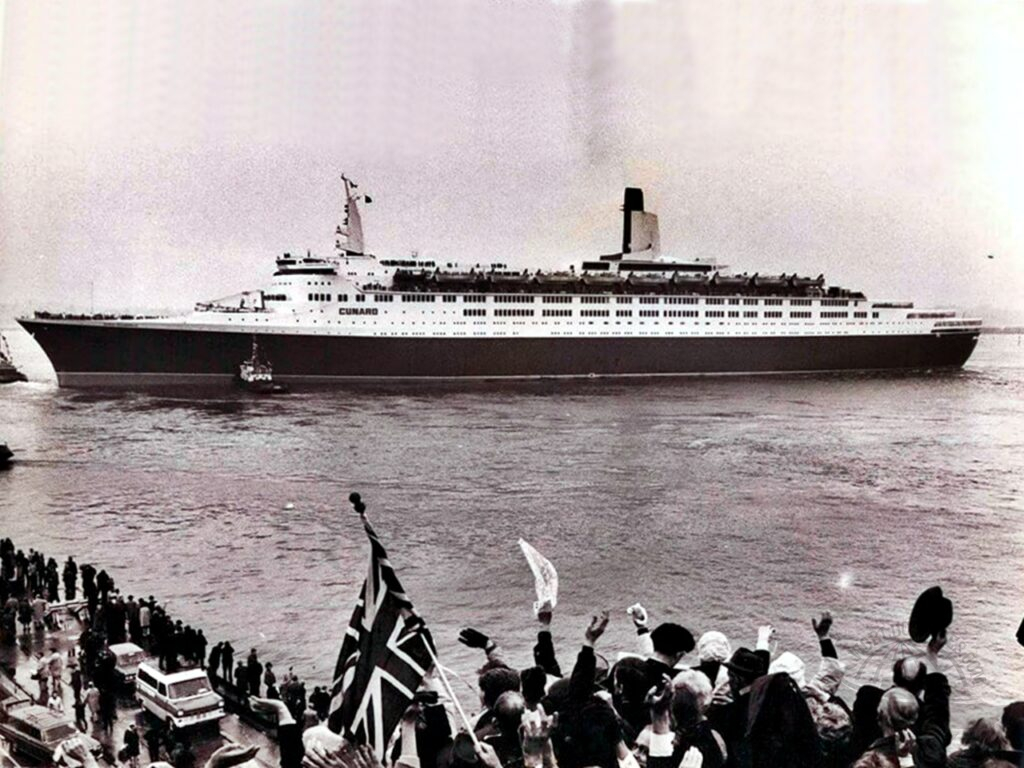 Há 40 anos, primeira visita do Queen Elizabeth 2 a Santos teve Maluf ...